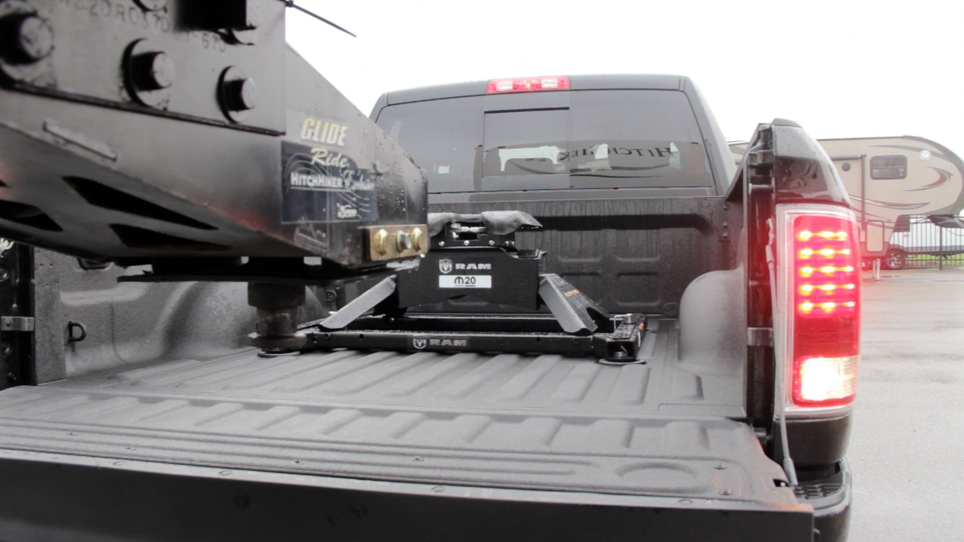 Best 5th Wheel Hitch for RV 2024 [Review & Buyer's Guide]